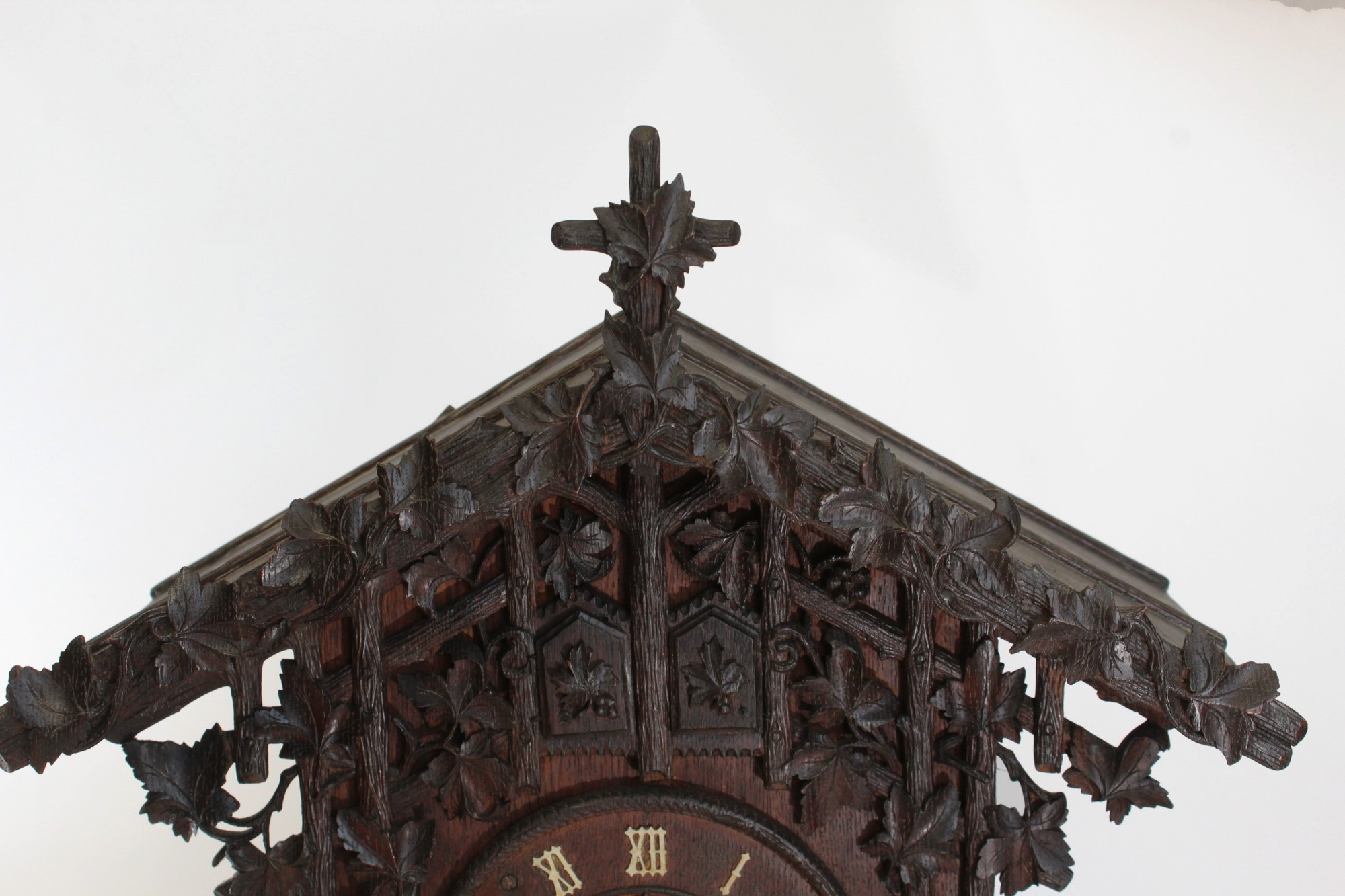 Cuckoo and Quail shelf clock by Beha - Carlton Clocks