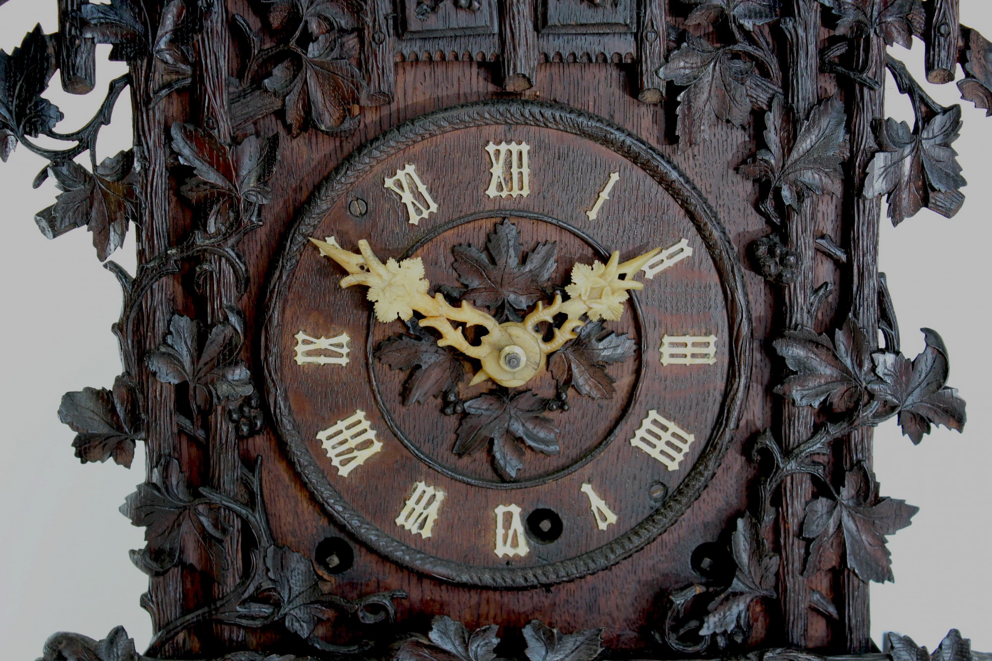 Cuckoo and Quail shelf clock by Beha - Carlton Clocks