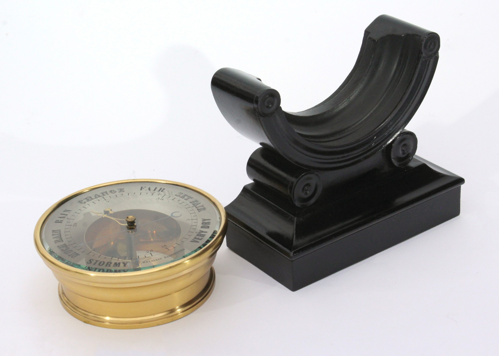 A Bourdon design aneroid barometer - Carlton Clocks